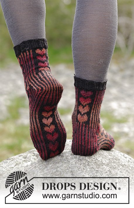 Zestaw włóczki na wzór Queen of Hearts Socks